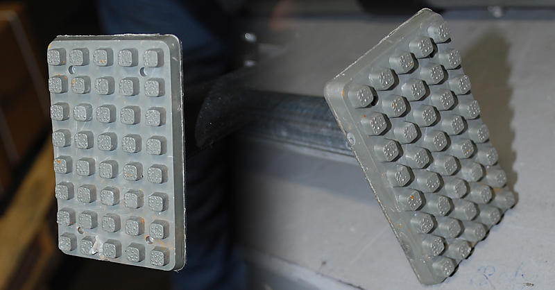 Steel Load Bar with 2x4 Feet | Load Lock Bars | Trucking Depot